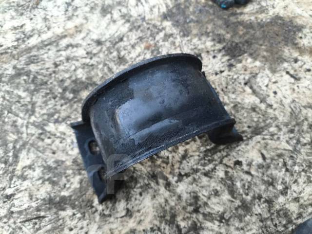 Крепление подвесного подшипника, Isuzu Elf 4HF1 4HG1 купить в Иркутске ...