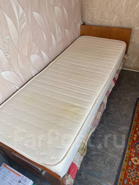 Продам односпальную кровать, лдсп, матрас в комплекте, тёмное дерево ...