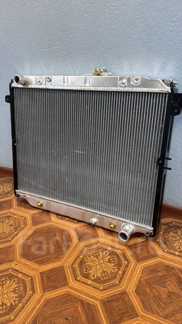 Радиатор алюминиевый Land Cruiser 100/ LX470 2UZ гарантия / отправка ...