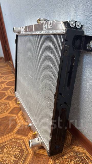 Радиатор алюминиевый Land Cruiser 100/ LX470 2UZ гарантия / отправка ...