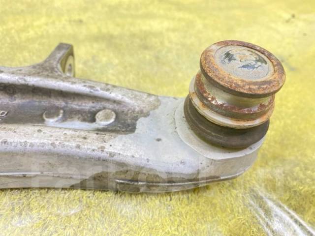 Рычаг Subaru Levorg 2015/ЦВЕТ 61K 20202VA000 VM4 FB16E, передний правый купить во Владивостоке ...