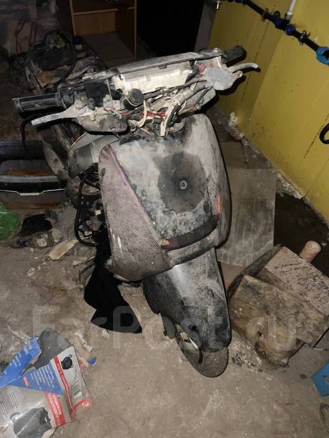 Honda Lead 100, 2000, 101 куб. см. 2х тактный, с пробегом, неисправен, 7 483 км, скутер, бензин ...