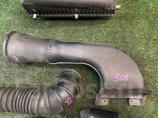 Корпус воздушного фильтра Mitsubishi Pajero 2003 MR404841 V78W 4M41 ...