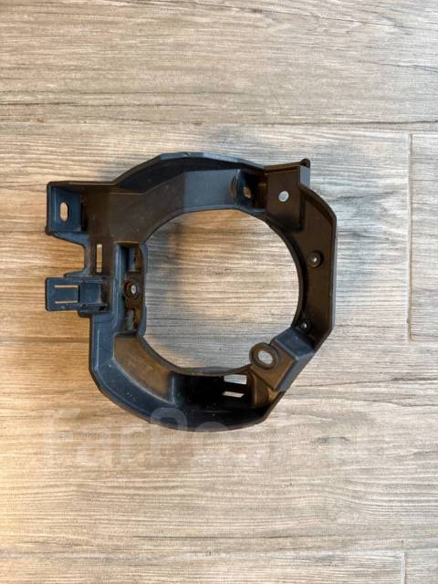 Крепление ПТФ 5212560060 Toyota Prado 150 правая новая оригинал купить ...