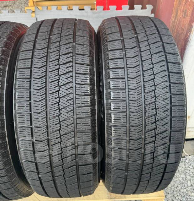 Bridgestone Blizzak VRX2, 215/60R16, 16", 1 шт, 215 мм, 60 %, радиальный, зимние, без шипов ...