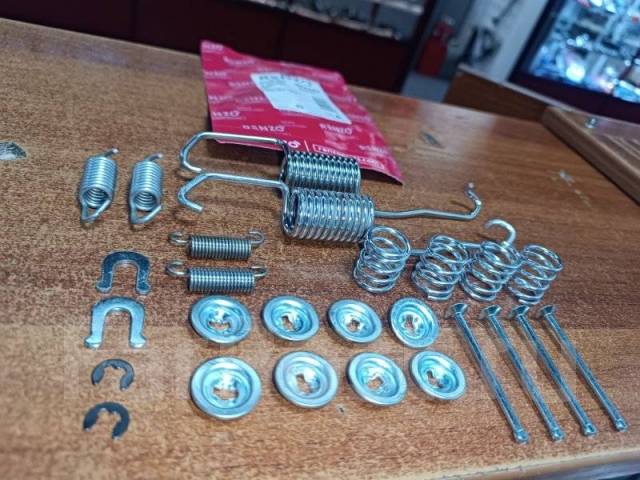 Ремкомплект крепления тормозных колодок Toyota Hiace RFK154 LH100 ...