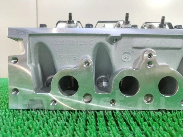 Головка блока цилиндров Renault Logan 7701475893 F90 K7M купить в ...