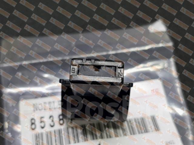 Форсунка омывателя лобового стекла OEM / Toyota 85381-12400 / ...