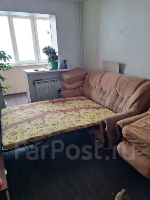 Отдам диван и два кресла во Владивостоке