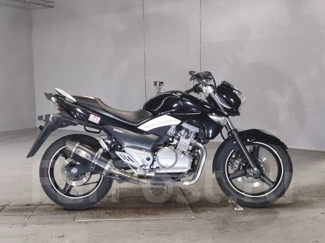 Мотоцикл Suzuki GSR250 2015, 249 куб. см. 4х тактный, без пробега, 14 ...