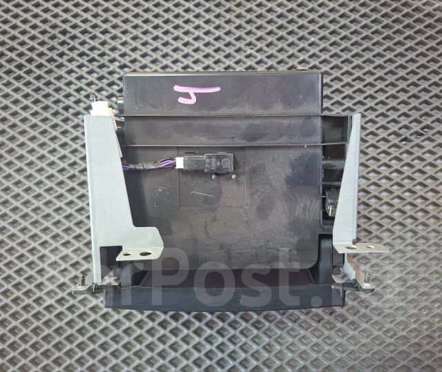 Холодильник (cool box) Subaru Forester SG5, SG9 купить в Новосибирске ...