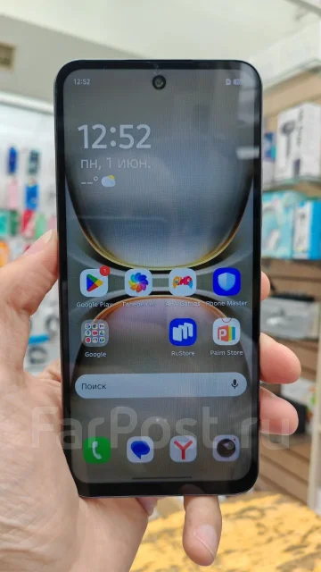 Tecno Spark 40C, 4 (+2) + 128 Gb, в отличном состоянии, 6.67", моноблок ...
