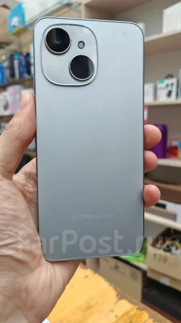 Tecno Spark 40C, 4 (+2) + 128 Gb, в отличном состоянии, 6.67", моноблок ...